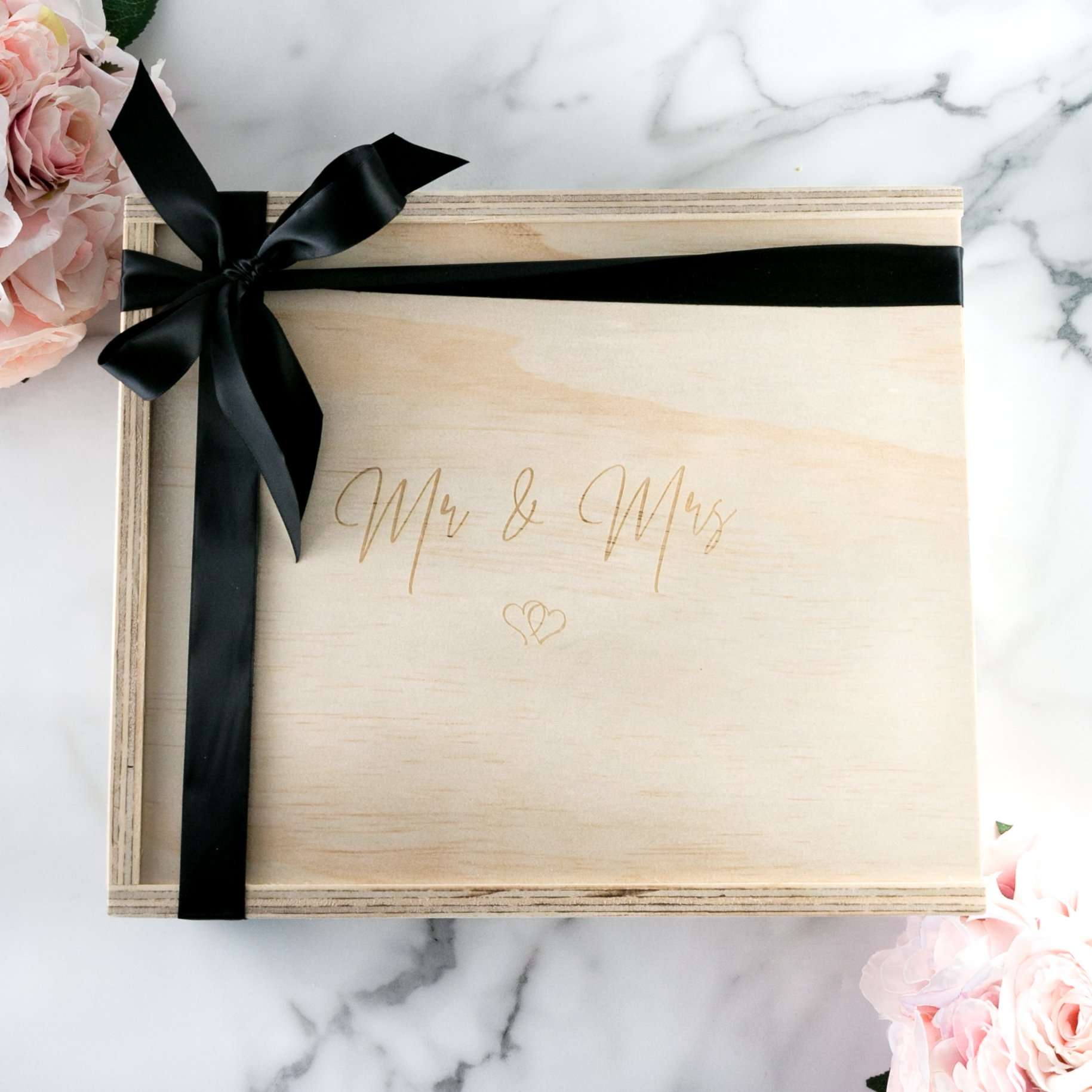 Mr & Mrs Keepsake Box – The Lovebox Co
